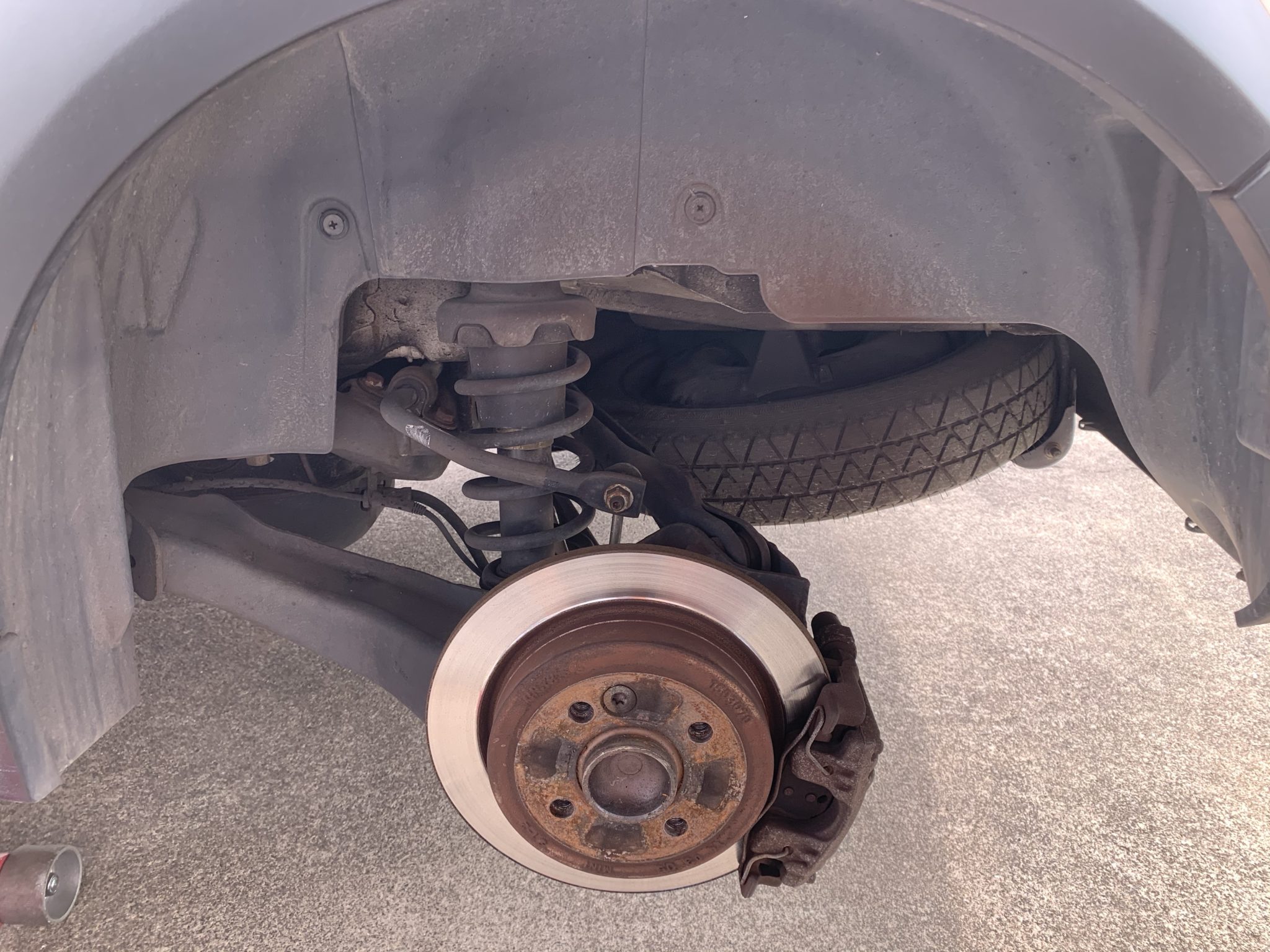 【R53/50】ミニクーパーのリアトー調整のやり方 | Freedom