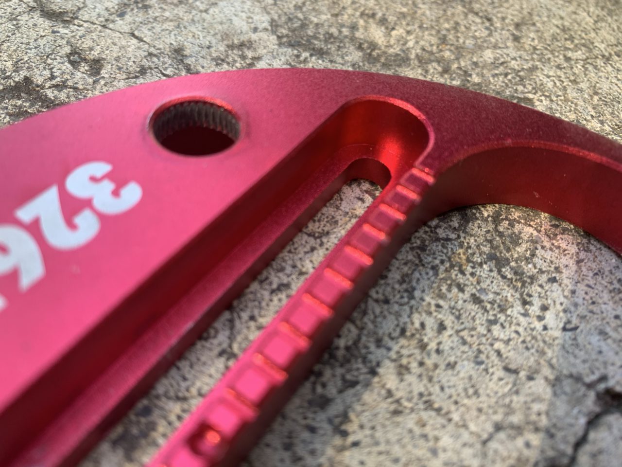 【E46】326powerのピロアッパーマウント取り付け | Freedom